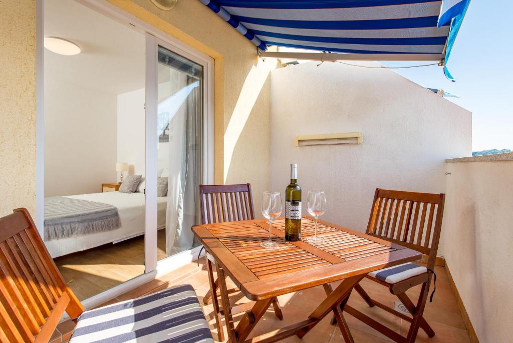 Dvorine u Tisno - Dobro došli