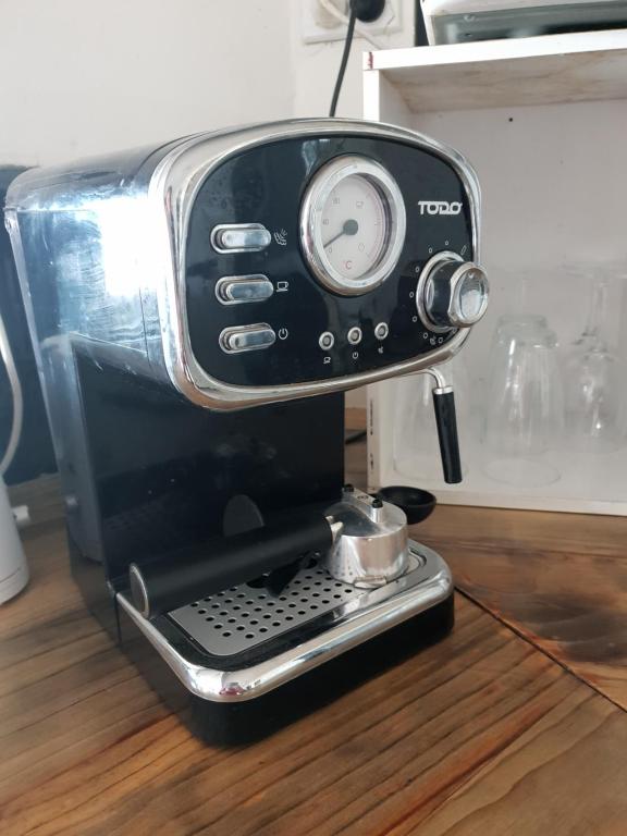 Fossickers Den Dugout Holiday Home in White Cliffs - Welcome